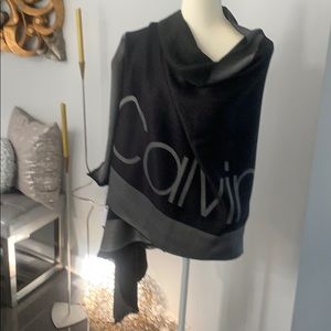 Calvin Klein | Accessories | Nwt Calvin Klein Reversible Wrapscarf ...